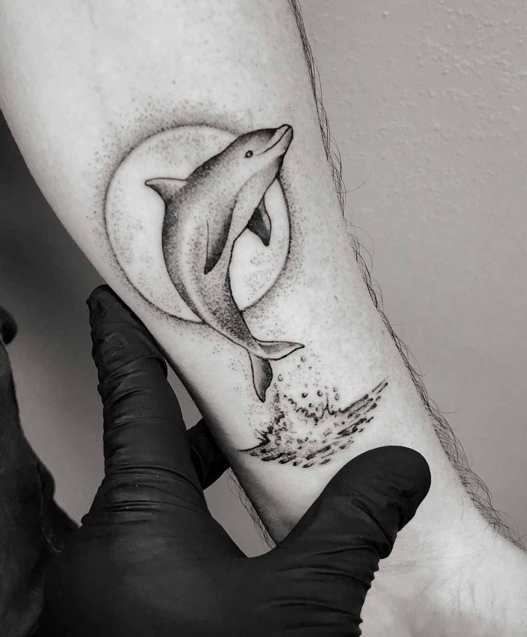 Ultimate meaning of the dolphin, sun and anchor tattoos - WithTatto.com